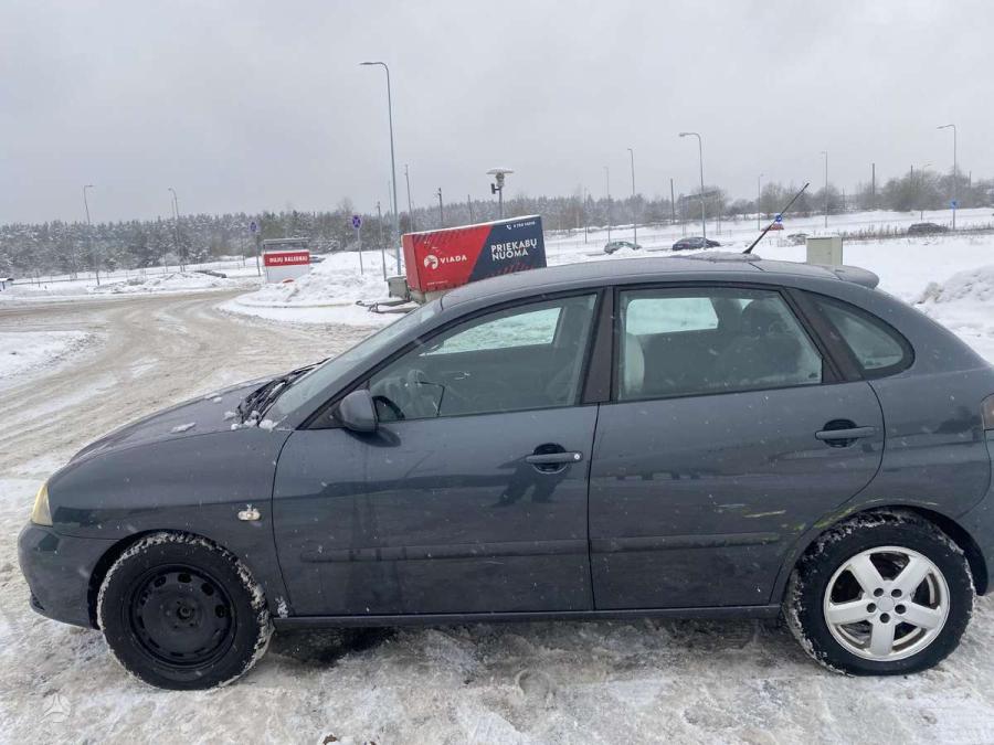 Grey SEAT Ibiza 2008 in Vilnius, with an engine capacity of 1.42 L and mileage of 326 thousand km for 1100 €, photo 5 on AUTOMOTO.COM.LV