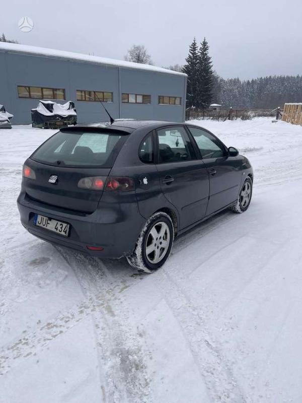 Grey SEAT Ibiza 2008 in Vilnius, with an engine capacity of 1.42 L and mileage of 326 thousand km for 950 €, photo 2 on AUTOMOTO.COM.LV
