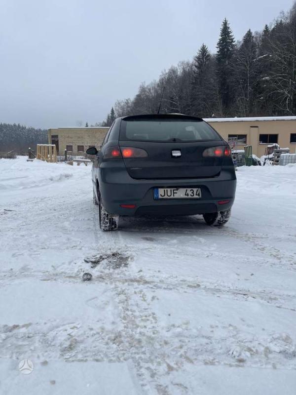 Grey SEAT Ibiza 2008 in Vilnius, with an engine capacity of 1.42 L and mileage of 326 thousand km for 950 €, photo 3 on AUTOMOTO.COM.LV