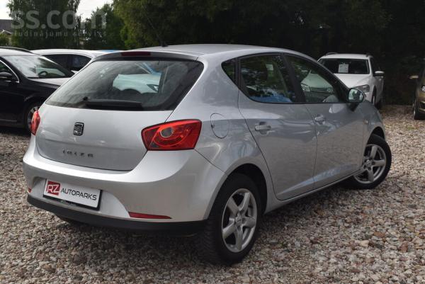 Pelēks SEAT Ibiza 2008 Kuldīga, ar dzinēja tilpumu 1.40 L un nobraukumu 0 tūkst. km par 4100 €, foto 2 vietnē AUTOMOTO.COM.LV