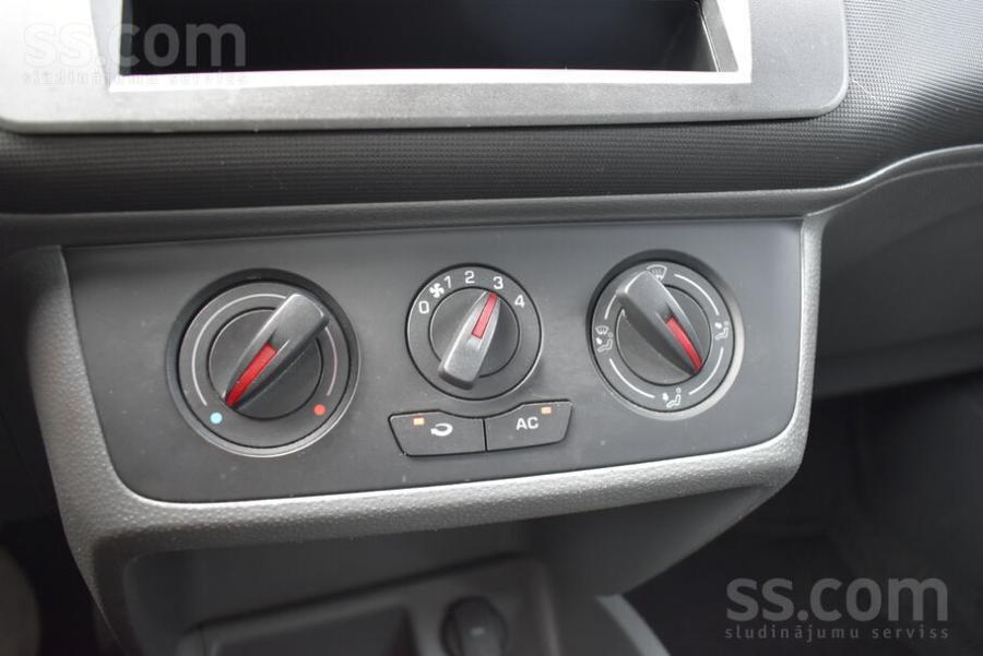 Grey SEAT Ibiza 2008 in Kuldiga, with an engine capacity of 1.40 L and mileage of 0 thousand km for 4100 €, photo 12 on AUTOMOTO.COM.LV