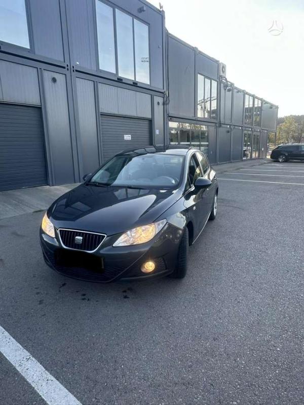 Pelēks SEAT Ibiza 2009 Viļņa, ar dzinēja tilpumu 1.60 L un nobraukumu 197 tūkst. km par 1400 €, foto 1 vietnē AUTOMOTO.COM.LV