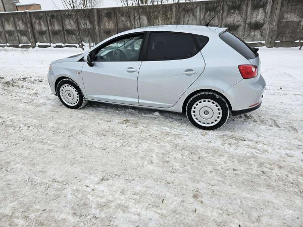 Pelēks SEAT Ibiza 2010 Šauļi, ar dzinēja tilpumu 1.20 L un nobraukumu 222 tūkst. km par 2700 €, foto 7 vietnē AUTOMOTO.COM.LV