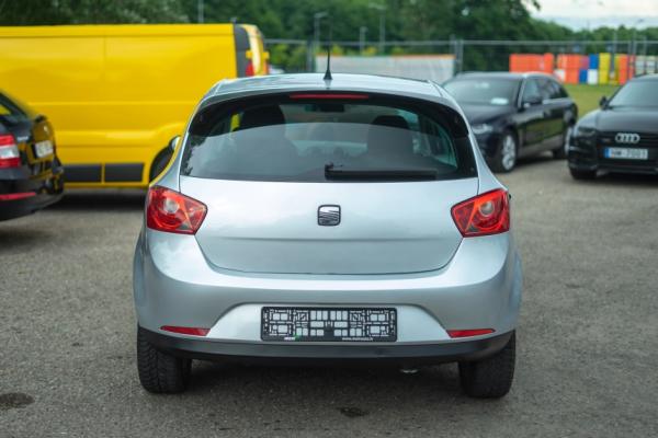 Grey SEAT Ibiza 2010 in Riga, with an engine capacity of 1.20 L and mileage of 168 thousand km for 4400 €, photo 5 on AUTOMOTO.COM.LV