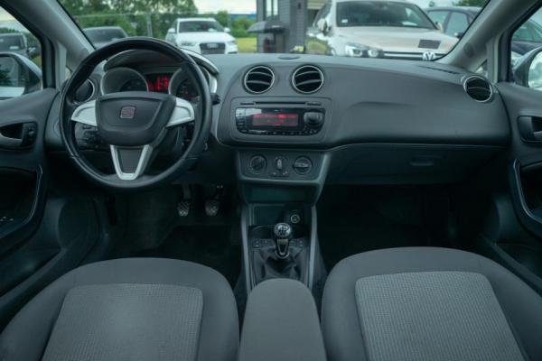 Grey SEAT Ibiza 2010 in Riga, with an engine capacity of 1.20 L and mileage of 168 thousand km for 4400 €, photo 7 on AUTOMOTO.COM.LV
