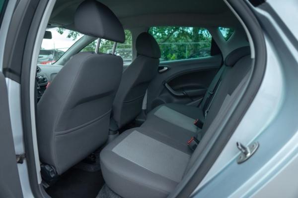Grey SEAT Ibiza 2010 in Riga, with an engine capacity of 1.20 L and mileage of 168 thousand km for 4400 €, photo 9 on AUTOMOTO.COM.LV
