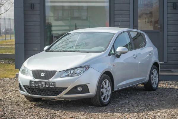 Pelēks SEAT Ibiza 2010 Liepāja, ar dzinēja tilpumu 1.20 L un nobraukumu 172 tūkst. km par 4400 €, foto 1 vietnē AUTOMOTO.COM.LV