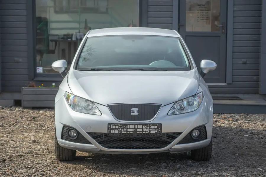 Pelēks SEAT Ibiza 2010 Liepāja, ar dzinēja tilpumu 1.20 L un nobraukumu 172 tūkst. km par 4400 €, foto 7 vietnē AUTOMOTO.COM.LV