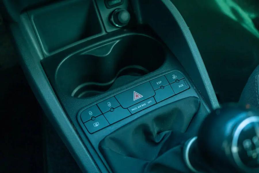 Pelēks SEAT Ibiza 2010 Liepāja, ar dzinēja tilpumu 1.20 L un nobraukumu 172 tūkst. km par 4400 €, foto 19 vietnē AUTOMOTO.COM.LV