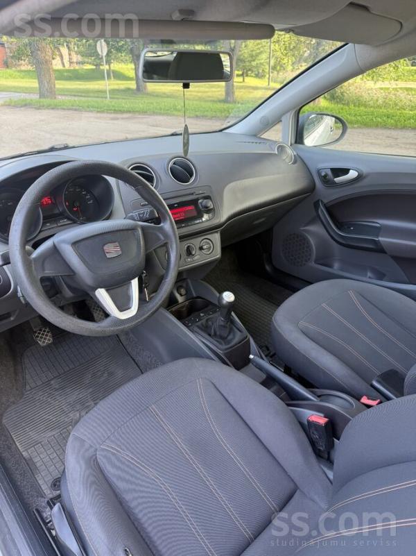 SEAT Ibiza 2010 Valmiera vietnē Pelēks SEAT Ibiza 2010 Valmiera, ar dzinēja tilpumu 1.20 L un nobraukumu 163 tūkst. km par 2350 €, foto 8 vietnē AUTOMOTO.COM.LV