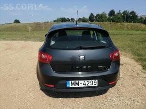 Pelēks SEAT Ibiza 2010 Daugavpils, ar dzinēja tilpumu 1.40 L un nobraukumu 213 tūkst. km par 1950 €, foto 3 vietnē AUTOMOTO.COM.LV