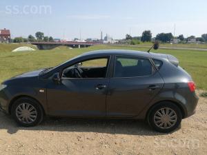 Pelēks SEAT Ibiza 2010 Daugavpils, ar dzinēja tilpumu 1.40 L un nobraukumu 213 tūkst. km par 1950 €, foto 4 vietnē AUTOMOTO.COM.LV
