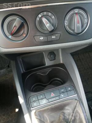 Pelēks SEAT Ibiza 2010 Daugavpils, ar dzinēja tilpumu 1.40 L un nobraukumu 213 tūkst. km par 1950 €, foto 12 vietnē AUTOMOTO.COM.LV