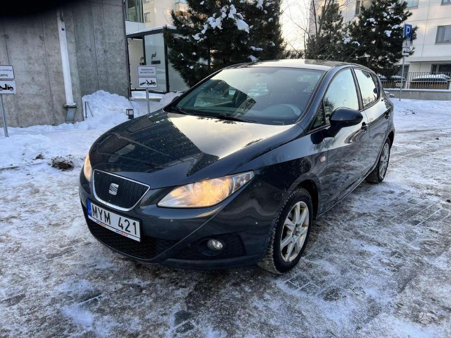 Pelēks SEAT Ibiza 2011 Viļņa, ar dzinēja tilpumu 1.20 L un nobraukumu 308 tūkst. km par 2400 €, foto 2 vietnē AUTOMOTO.COM.LV