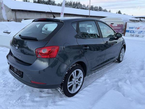 Grey SEAT Ibiza 2012 in Ukmerge, with an engine capacity of 1.20 L and mileage of 250 thousand km for 4350 €, photo 3 on AUTOMOTO.COM.LV