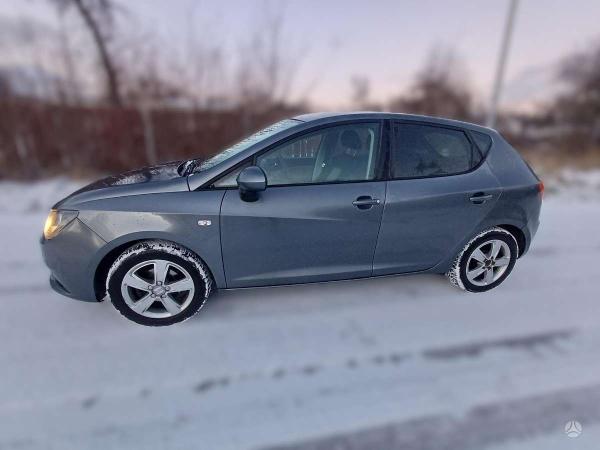 Pelēks SEAT Ibiza 2013 Viļņa, ar dzinēja tilpumu 1.20 L un nobraukumu 243 tūkst. km par 3500 €, foto 2 vietnē AUTOMOTO.COM.LV