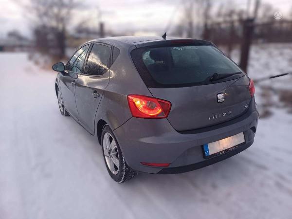 Pelēks SEAT Ibiza 2013 Viļņa, ar dzinēja tilpumu 1.20 L un nobraukumu 243 tūkst. km par 3500 €, foto 6 vietnē AUTOMOTO.COM.LV