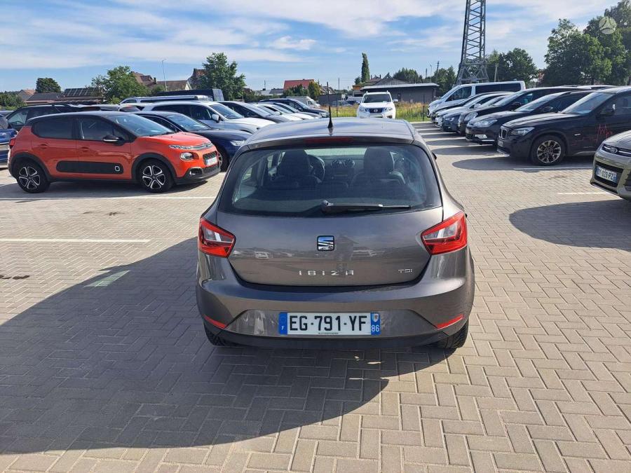 Pelēks SEAT Ibiza 2016 Tauragė, ar dzinēja tilpumu 1.42 L un nobraukumu 116 tūkst. km par 4900 €, foto 7 vietnē AUTOMOTO.COM.LV