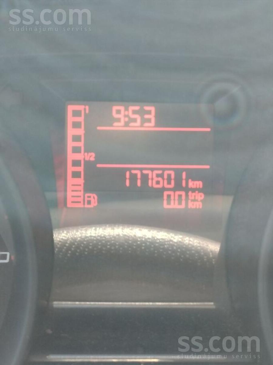 Pelēks SEAT Ibiza 2011 Ventspils, ar dzinēja tilpumu 1.40 L un nobraukumu 177 tūkst. km par 3200 €, foto 16 vietnē AUTOMOTO.COM.LV