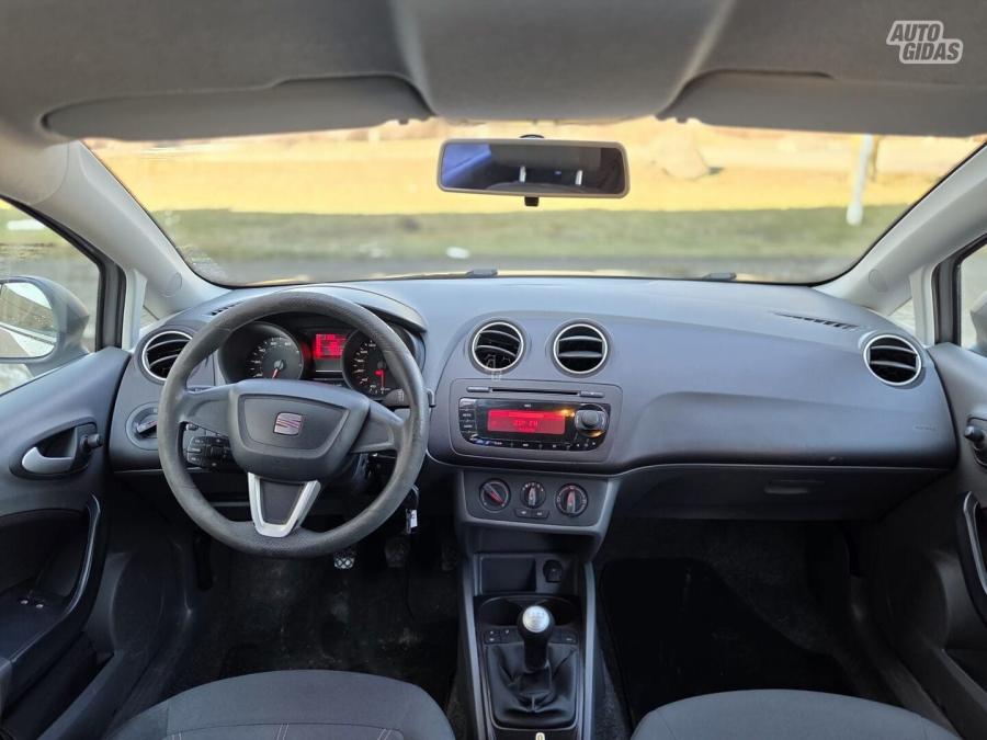 Pelēks SEAT Ibiza 2012 Kretinga, ar dzinēja tilpumu 1.40 L un nobraukumu 200 tūkst. km par 3300 €, foto 10 vietnē AUTOMOTO.COM.LV
