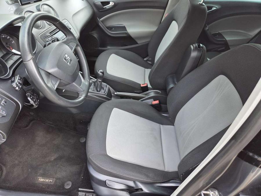 Pelēks SEAT Ibiza 2014 Marijampole, ar dzinēja tilpumu 1.60 L un nobraukumu 260 tūkst. km par 3999 €, foto 13 vietnē AUTOMOTO.COM.LV