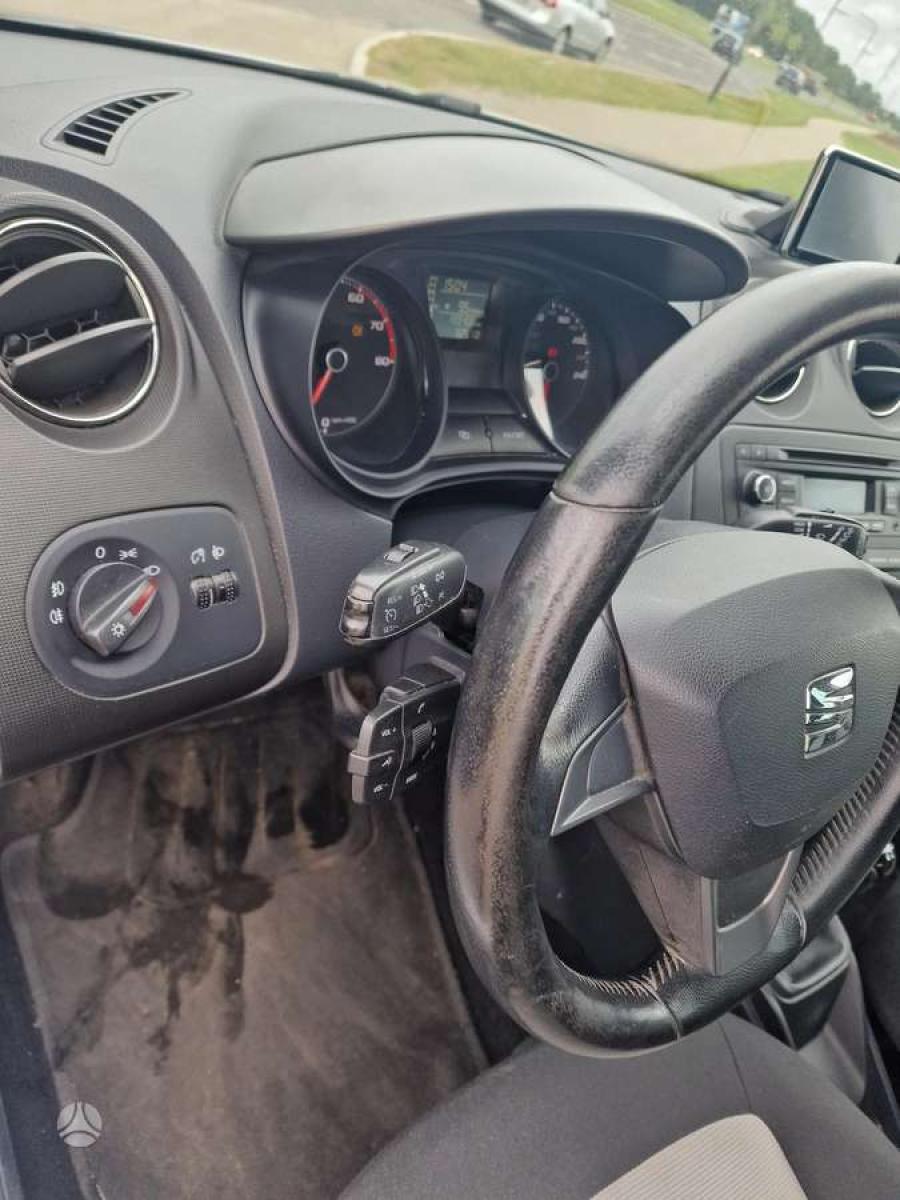 Pelēks SEAT Ibiza 2015 Kauņa, ar dzinēja tilpumu 1.20 L un nobraukumu 199 tūkst. km par 3500 €, foto 15 vietnē AUTOMOTO.COM.LV