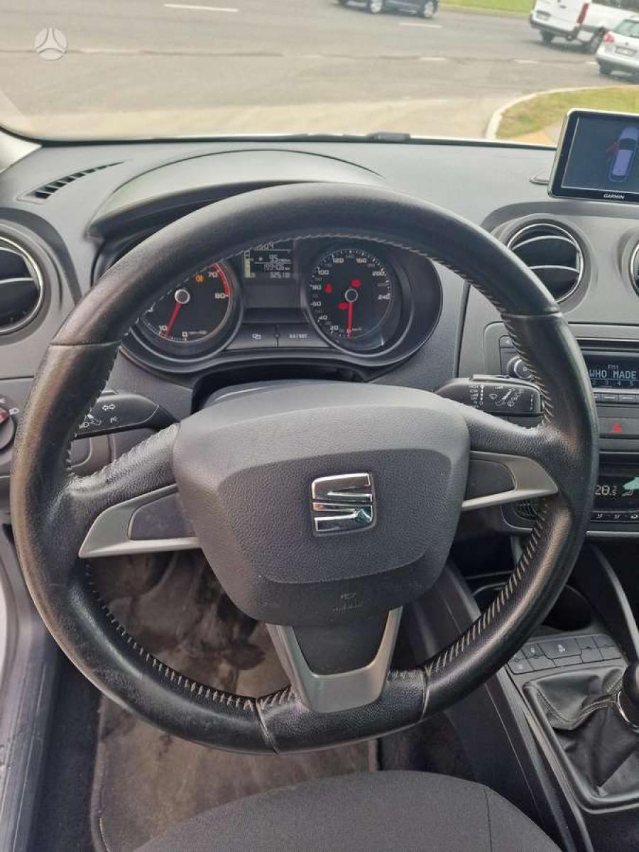 Pelēks SEAT Ibiza 2015 Kauņa, ar dzinēja tilpumu 1.20 L un nobraukumu 199 tūkst. km par 3500 €, foto 16 vietnē AUTOMOTO.COM.LV