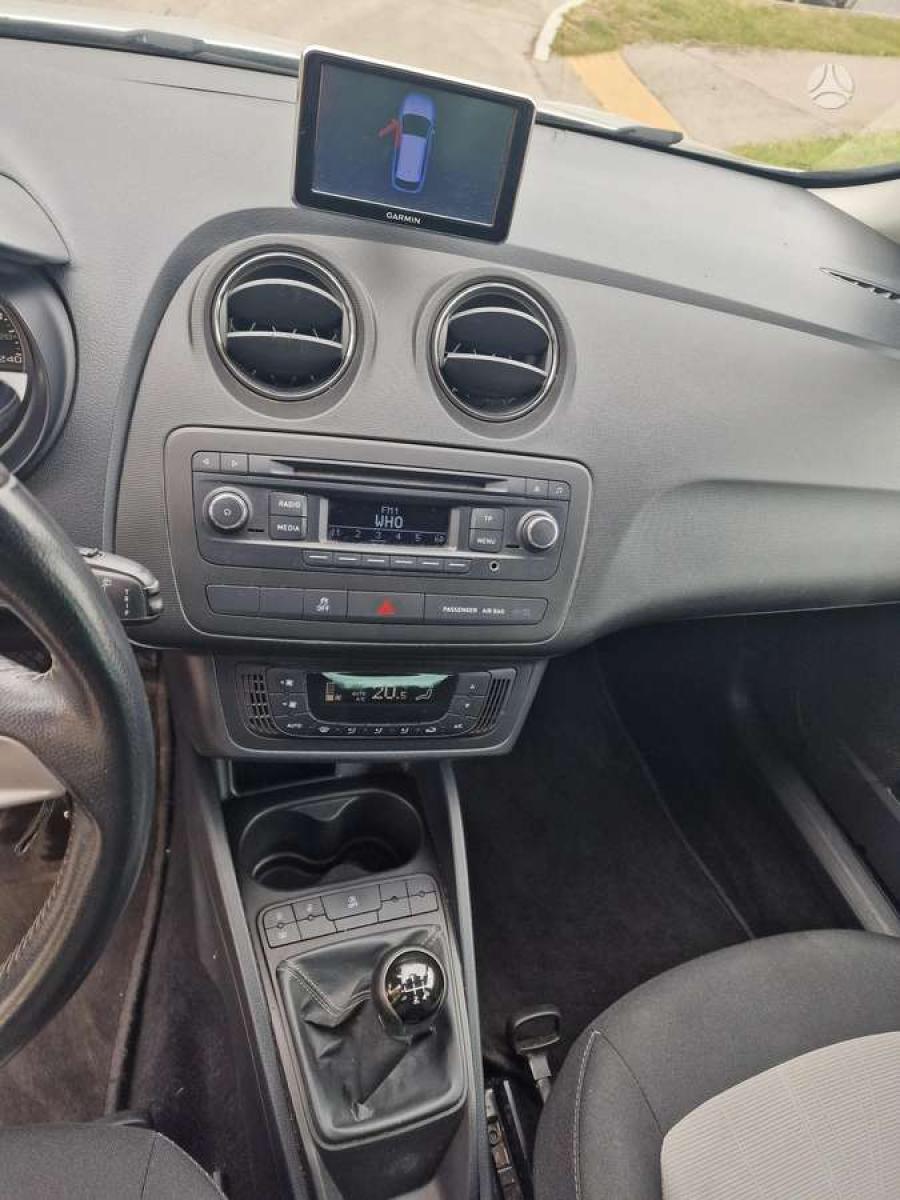 Pelēks SEAT Ibiza 2015 Kauņa, ar dzinēja tilpumu 1.20 L un nobraukumu 199 tūkst. km par 3500 €, foto 18 vietnē AUTOMOTO.COM.LV