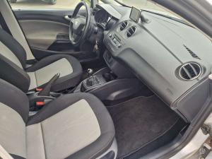 Pelēks SEAT Ibiza 2015 Kauņa, ar dzinēja tilpumu 1.20 L un nobraukumu 199 tūkst. km par 3500 €, foto 23 vietnē AUTOMOTO.COM.LV