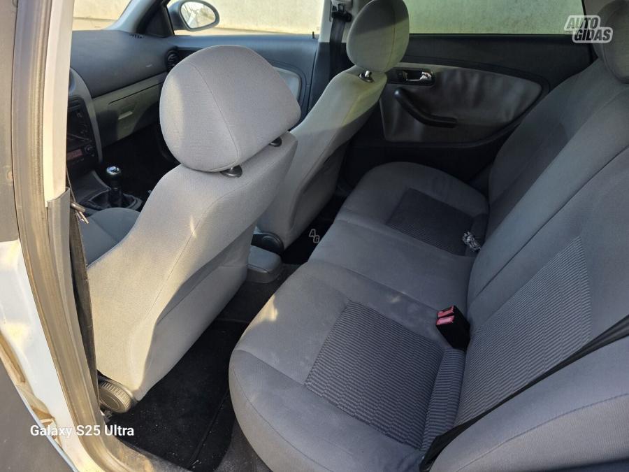 SEAT Ibiza 2002 in Mazeikiai, with an engine capacity of 1.90 L and mileage of 350 thousand km for 400 €, photo 10 on AUTOMOTO.COM.LV