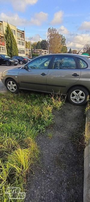 SEAT Ibiza 2003 Ukmergė, ar dzinēja tilpumu 1.40 L un nobraukumu 280 tūkst. km par 800 €, foto  vietnē AUTOMOTO.COM.LV