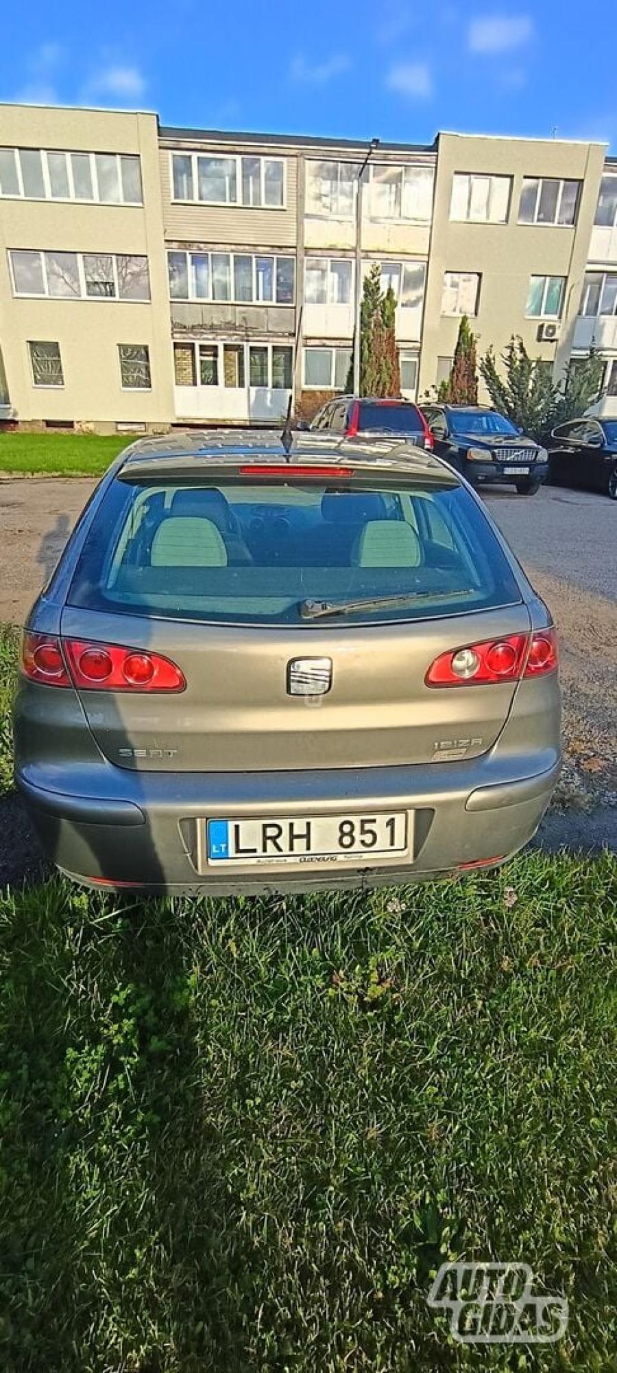 SEAT Ibiza 2003 Ukmergė, ar dzinēja tilpumu 1.40 L un nobraukumu 280 tūkst. km par 800 €, foto 3 vietnē AUTOMOTO.COM.LV