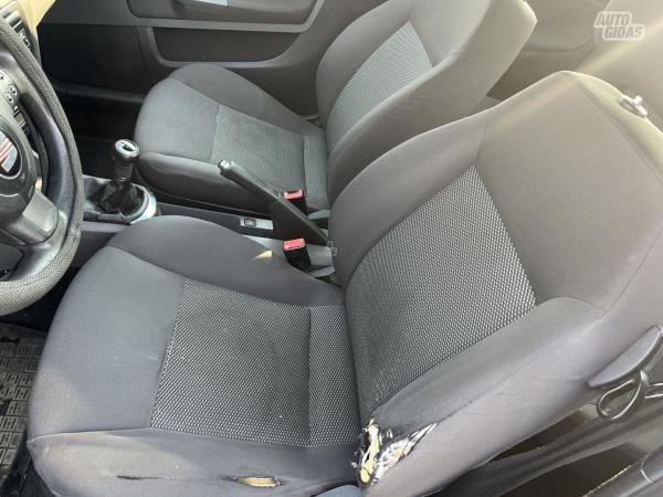 SEAT Ibiza 2008 Šauļi, ar dzinēja tilpumu 1.40 L un nobraukumu 275 tūkst. km par 700 €, foto 5 vietnē AUTOMOTO.COM.LV
