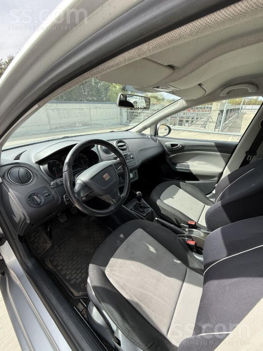 SEAT Ibiza 2013 in Riga, with an engine capacity of 1.60 L and mileage of 271 thousand km for 4200 €, photo 7 on AUTOMOTO.COM.LV