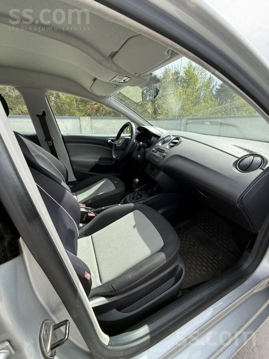 SEAT Ibiza 2013 in Riga, with an engine capacity of 1.60 L and mileage of 271 thousand km for 4200 €, photo 8 on AUTOMOTO.COM.LV