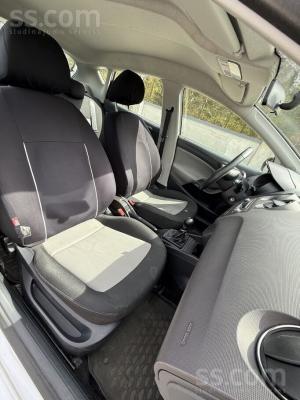 SEAT Ibiza 2013 in Riga, with an engine capacity of 1.60 L and mileage of 271 thousand km for 4200 €, photo 9 on AUTOMOTO.COM.LV