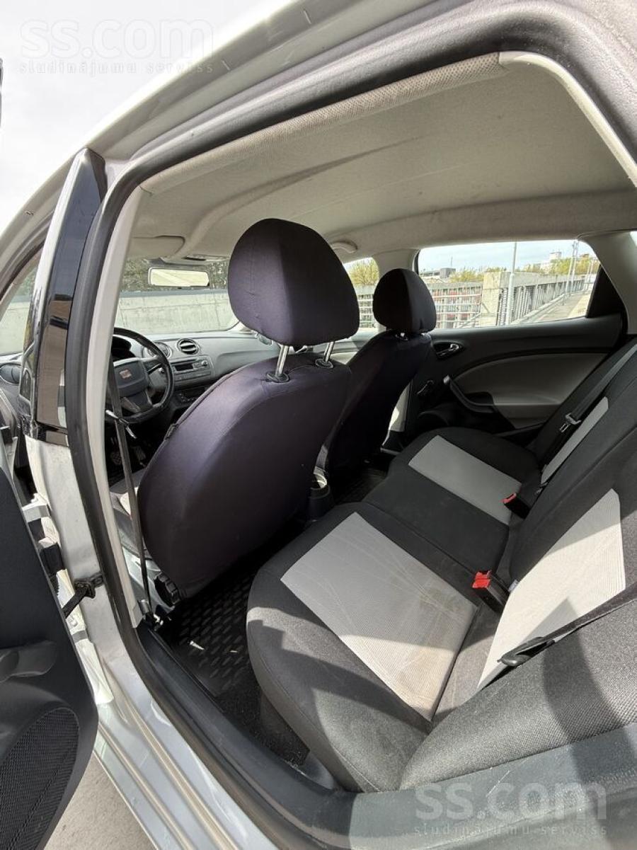 SEAT Ibiza 2013 in Riga, with an engine capacity of 1.60 L and mileage of 271 thousand km for 4200 €, photo 11 on AUTOMOTO.COM.LV