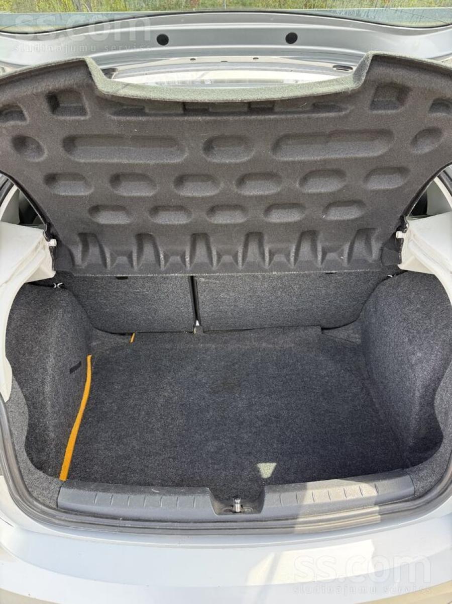SEAT Ibiza 2013 in Riga, with an engine capacity of 1.60 L and mileage of 271 thousand km for 4200 €, photo 15 on AUTOMOTO.COM.LV