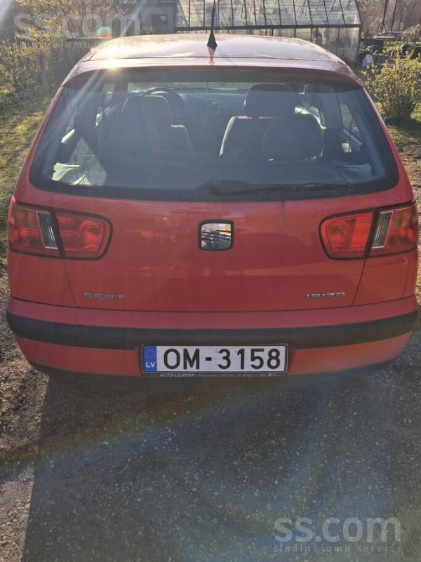 Red SEAT Ibiza 2000 in Liepaja, with an engine capacity of 1.40 L and mileage of 154 thousand km for 1000 €, photo 2 on AUTOMOTO.COM.LV