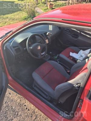 Red SEAT Ibiza 2000 in Liepaja, with an engine capacity of 1.40 L and mileage of 154 thousand km for 1000 €, photo 4 on AUTOMOTO.COM.LV