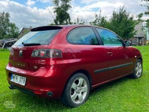 Red SEAT Ibiza 2008 in Ariogala, with an engine capacity of 1.60 L and mileage of 224 thousand km for 700 €, photo 5 on AUTOMOTO.COM.LV
