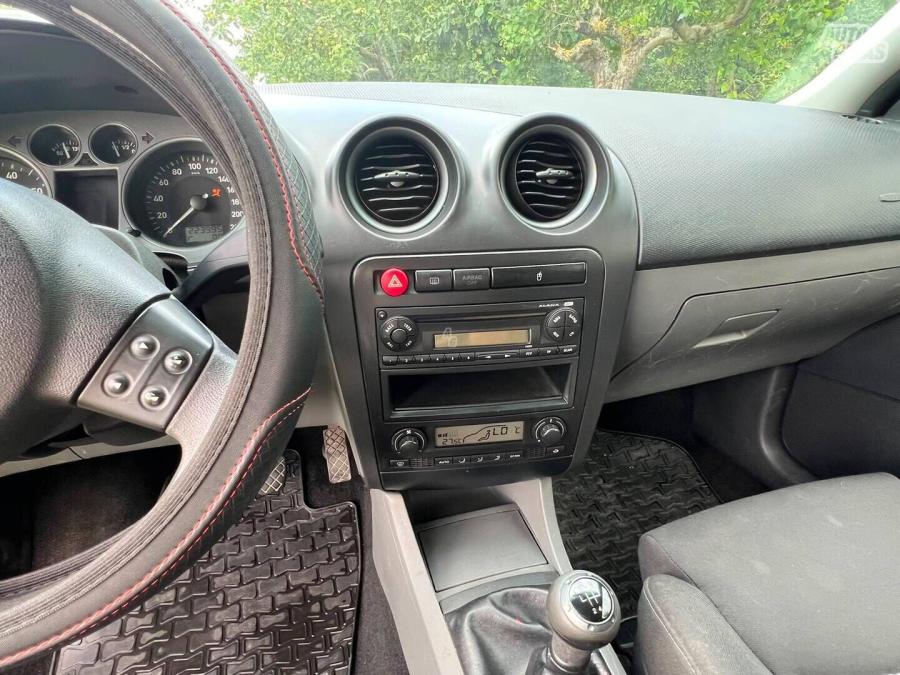 Red SEAT Ibiza 2008 in Ariogala, with an engine capacity of 1.60 L and mileage of 224 thousand km for 700 €, photo 8 on AUTOMOTO.COM.LV