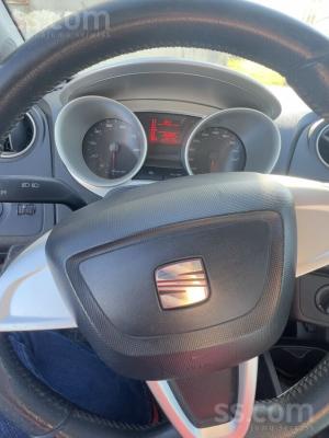 Sarkans SEAT Ibiza 2009 Jelgava, ar dzinēja tilpumu 1.40 L un nobraukumu 191 tūkst. km par 2300 €, foto 7 vietnē AUTOMOTO.COM.LV