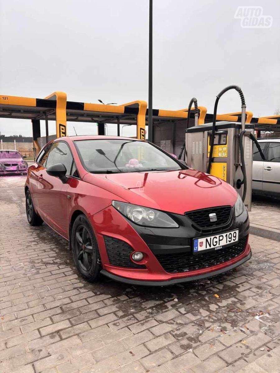 Sarkans SEAT Ibiza 2011 Kauņa, ar dzinēja tilpumu 1.40 L un nobraukumu 288 tūkst. km par 5500 €, foto 1 vietnē AUTOMOTO.COM.LV