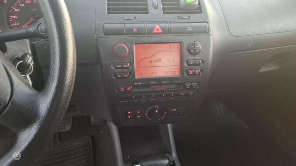 Red SEAT Ibiza 2001 in Marijampole, with an engine capacity of 1.60 L and mileage of 135 thousand km for 950 €, photo 11 on AUTOMOTO.COM.LV