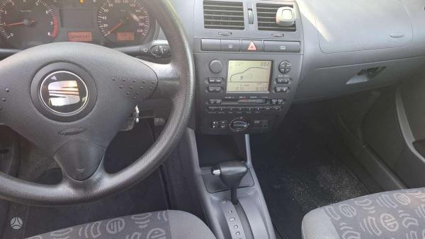 Red SEAT Ibiza 2001 in Marijampole, with an engine capacity of 1.60 L and mileage of 135 thousand km for 850 €, photo 7 on AUTOMOTO.COM.LV
