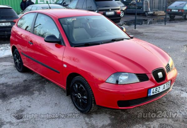 Red SEAT Ibiza 2004 in Tallinn, with an engine capacity of 1.20 L and mileage of 165 thousand km for 699 €, photo 1 on AUTOMOTO.COM.LV