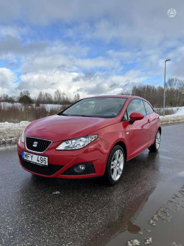Red SEAT Ibiza 2008 in Vilnius, with an engine capacity of 1.60 L and mileage of 280 thousand km for 2299 €, photo 2 on AUTOMOTO.COM.LV