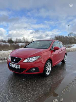 Red SEAT Ibiza 2008 in Vilnius, with an engine capacity of 1.60 L and mileage of 280 thousand km for 2299 €, photo 2 on AUTOMOTO.COM.LV