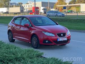 Red SEAT Ibiza 2009 in Rezekne, with an engine capacity of 1.40 L and mileage of 226 thousand km for 2995 €, photo 4 on AUTOMOTO.COM.LV